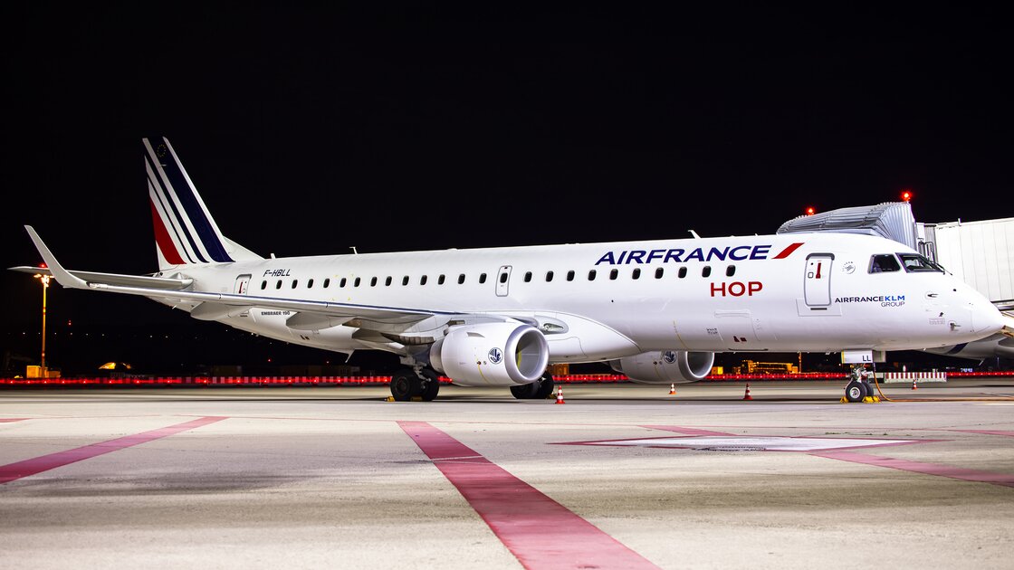 Flight AF 1809 to PARIS (CDG) - Stuttgart Airport