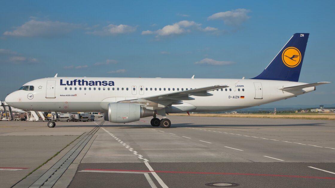 Flight LH 136 from FRANKFURT - Stuttgart Airport