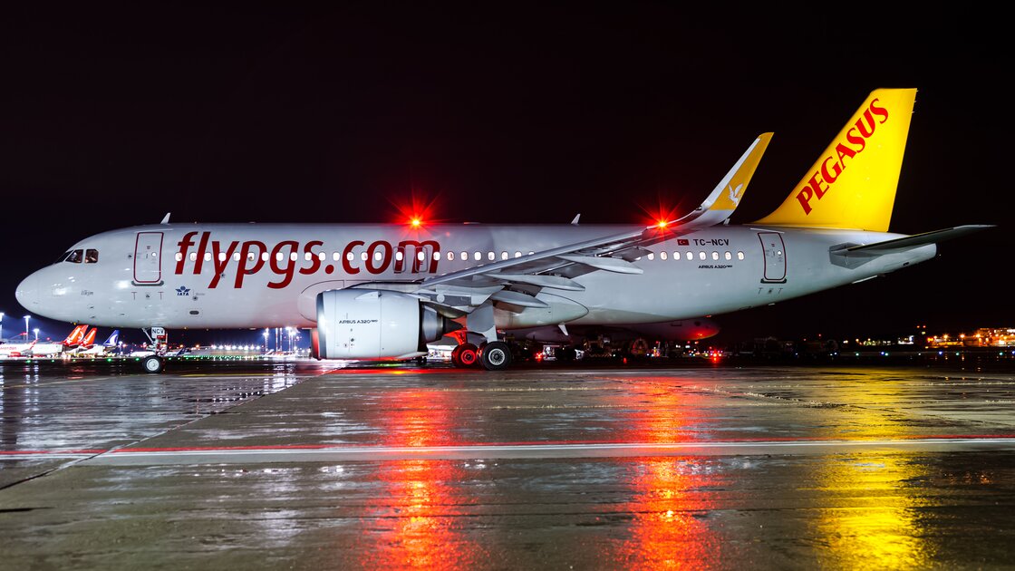 Flight PC 5045 from ANTALYA - Stuttgart Airport