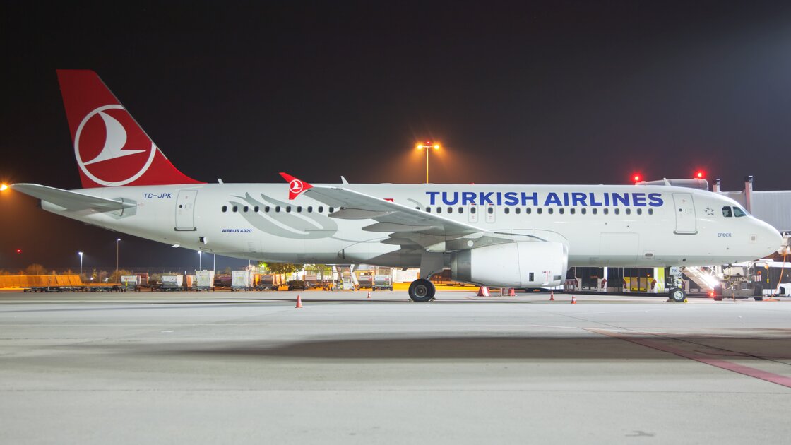 Flight TK 1704 to ISTANBUL - Stuttgart Airport