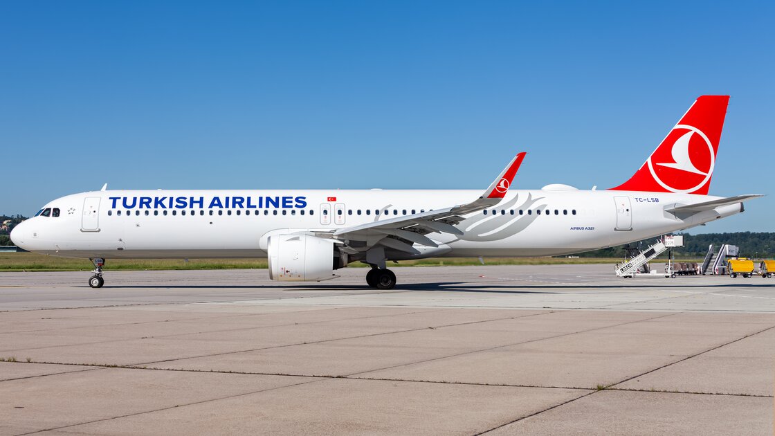 Flight TK 1705 from ISTANBUL - Stuttgart Airport