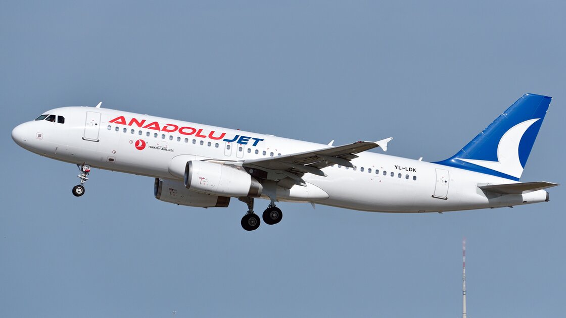 Flight VF 046 to ISTANBUL (SAW) - Stuttgart Airport