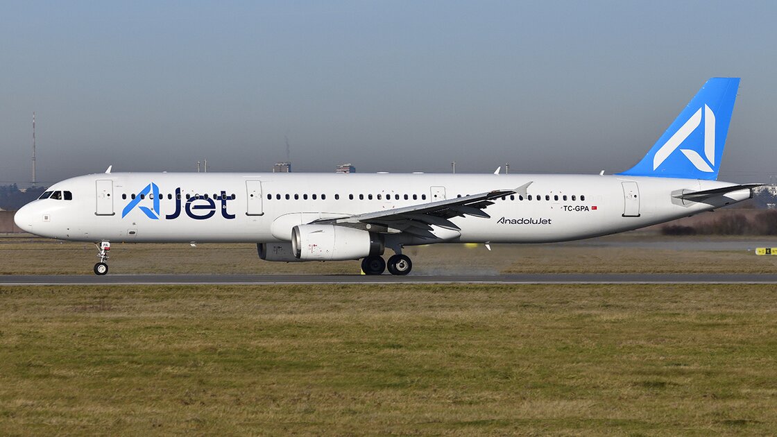 Flight VF 046 to ISTANBUL (SAW) - Stuttgart Airport