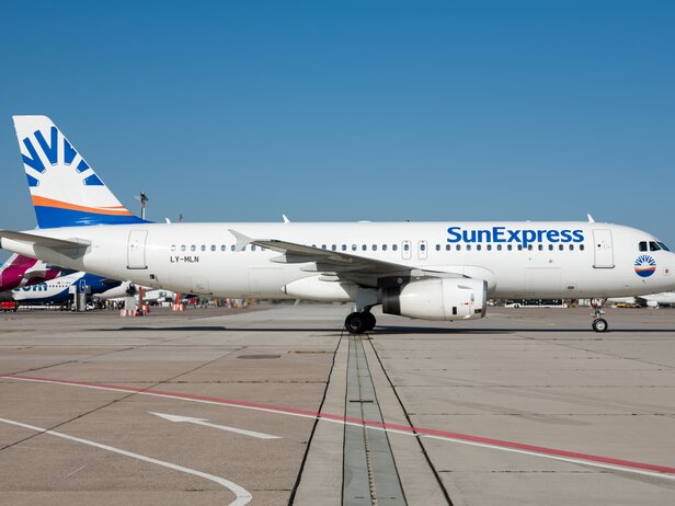 SunExpress - Flughafen Stuttgart